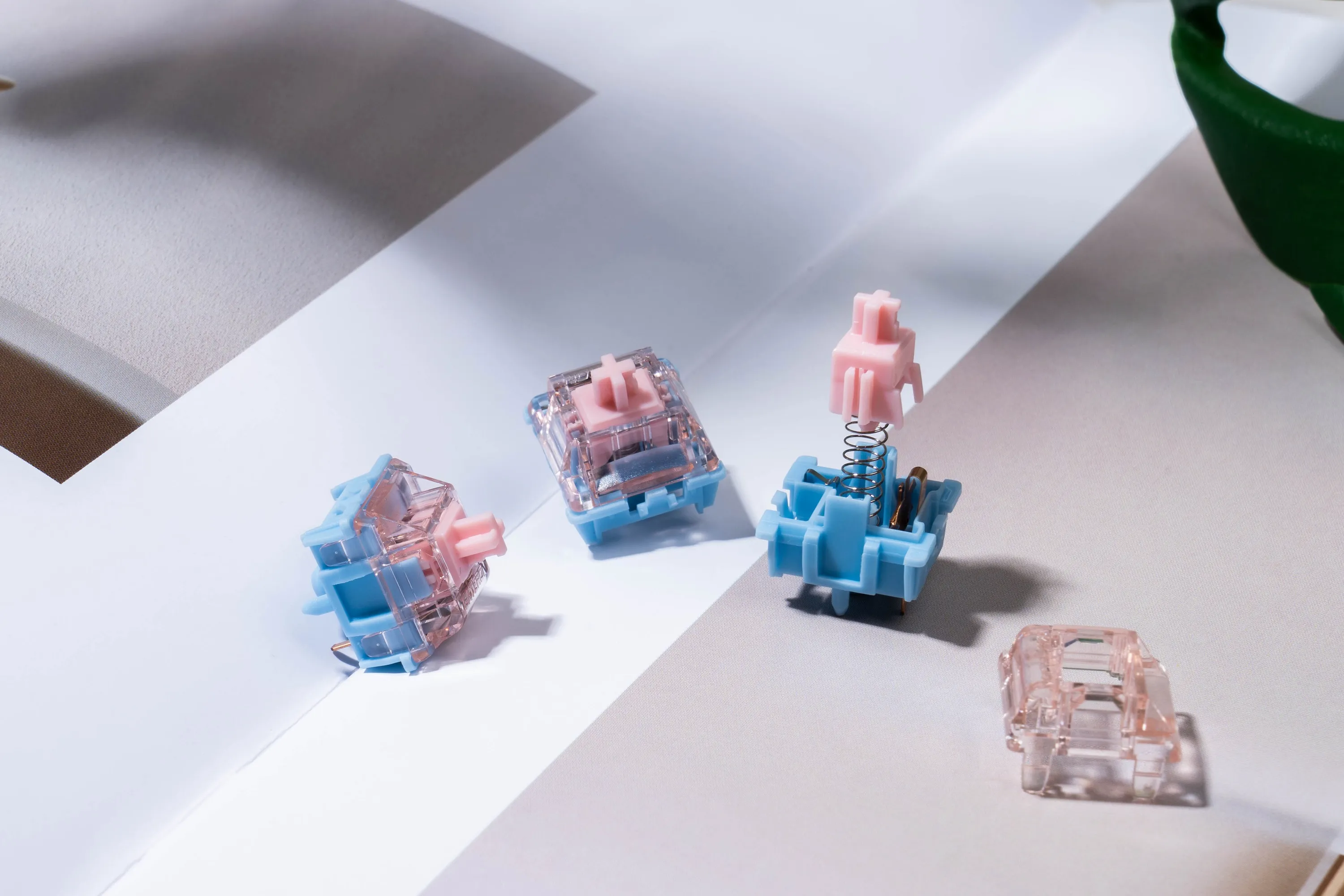 Gateron Melodic Clicky Switches - Pryzma